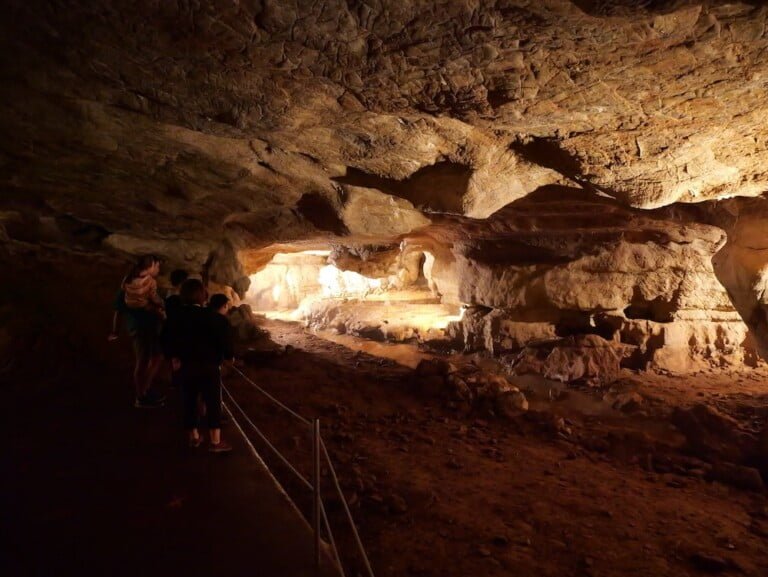 Une journée autour des grottes de Sare – Paysbasque.net