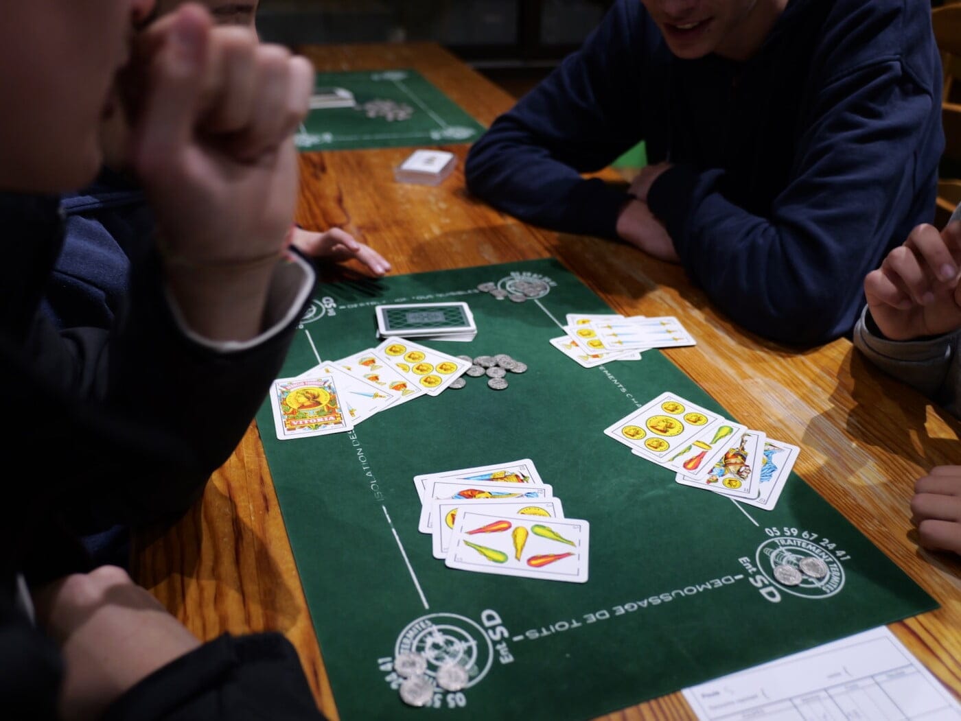 Le Mus, le jeu de cartes traditionnel basque - Paysbasque.net